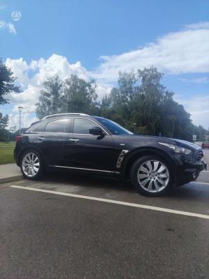 Black Infiniti fx-30 2013 in Druskininkai, with an engine capacity of 2.99 L and mileage of 230 thousand km for 10800 €, photo 5 on AUTOMOTO.COM.LV