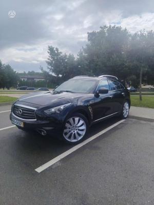 Black Infiniti fx-30 2013 in Druskininkai, with an engine capacity of 2.99 L and mileage of 230 thousand km for 10800 €, photo 7 on AUTOMOTO.COM.LV