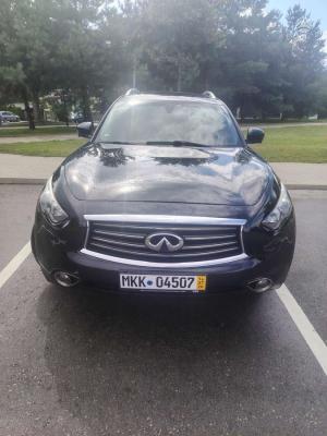 Black Infiniti fx-30 2013 in Druskininkai, with an engine capacity of 2.99 L and mileage of 230 thousand km for 10800 €, photo 9 on AUTOMOTO.COM.LV