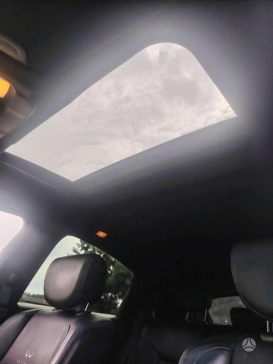 Black Infiniti fx-30 2013 in Druskininkai, with an engine capacity of 2.99 L and mileage of 230 thousand km for 10800 €, photo 18 on AUTOMOTO.COM.LV