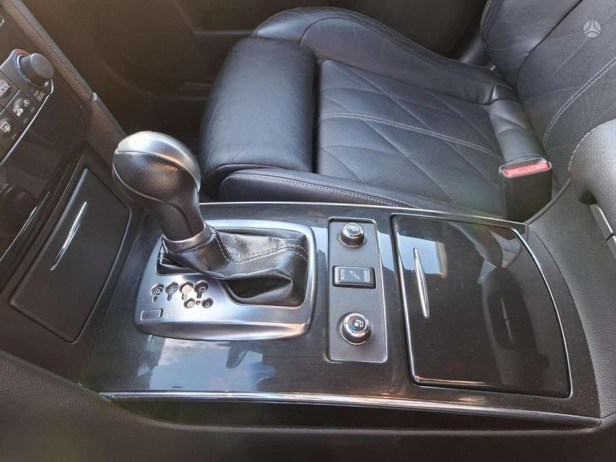 Melns Infiniti fx-30 2013 Daugavpils, ar dzinēja tilpumu 2.99 L un nobraukumu 0 tūkst. km par 9800 €, foto 15 vietnē AUTOMOTO.COM.LV