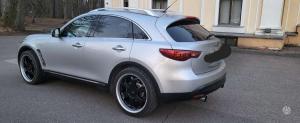 Grey Infiniti fx-30 2010 in Vilnius, with an engine capacity of 3.00 L and mileage of 330 thousand km for 5200 €, photo 2 on AUTOMOTO.COM.LV