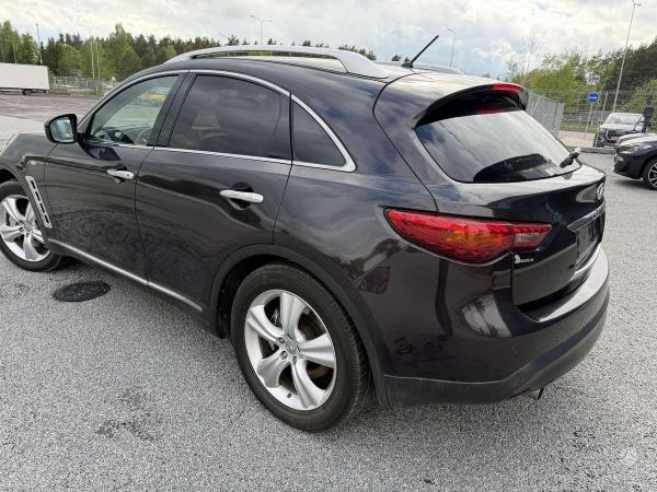 Violets Infiniti fx-30 2013 Utena, ar dzinēja tilpumu 3.00 L un nobraukumu 235 tūkst. km par 6950 €, foto 5 vietnē AUTOMOTO.COM.LV