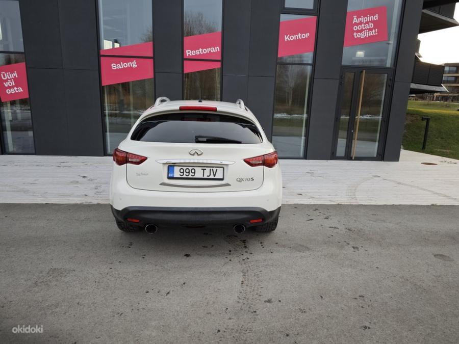 White Infiniti fx-30 2012 in Tallinn, with an engine capacity of 3.00 L and mileage of 355 thousand km for 7800 €, photo 19 on AUTOMOTO.COM.LV