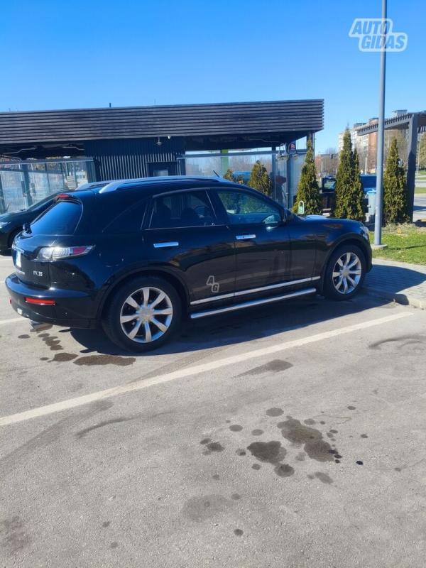 Melns Infiniti FX 35 2007 Klaipėda, ar dzinēja tilpumu 3.50 L un nobraukumu 300 tūkst. km par 2950 €, foto 9 vietnē AUTOMOTO.COM.LV