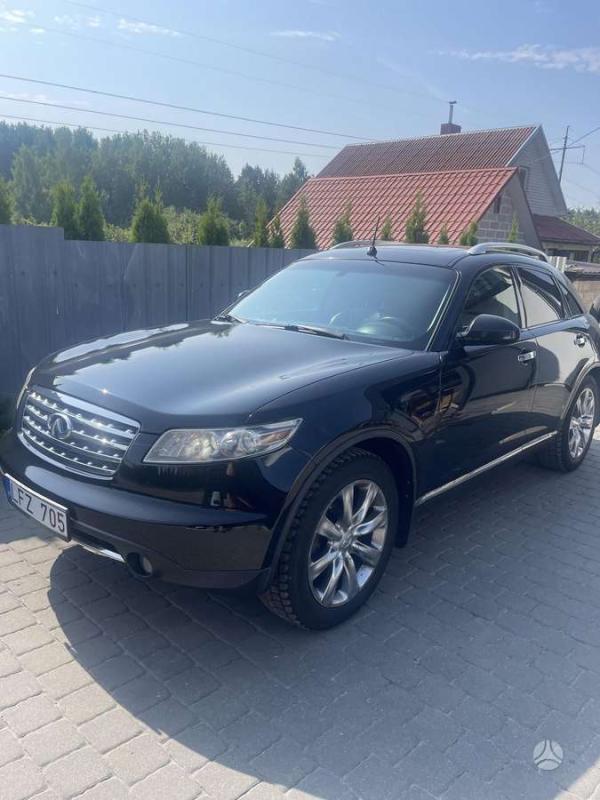 Black Infiniti FX 35 2008 in Jonava, with an engine capacity of 3.50 L and mileage of 210 thousand km for 4300 €, photo 2 on AUTOMOTO.COM.LV