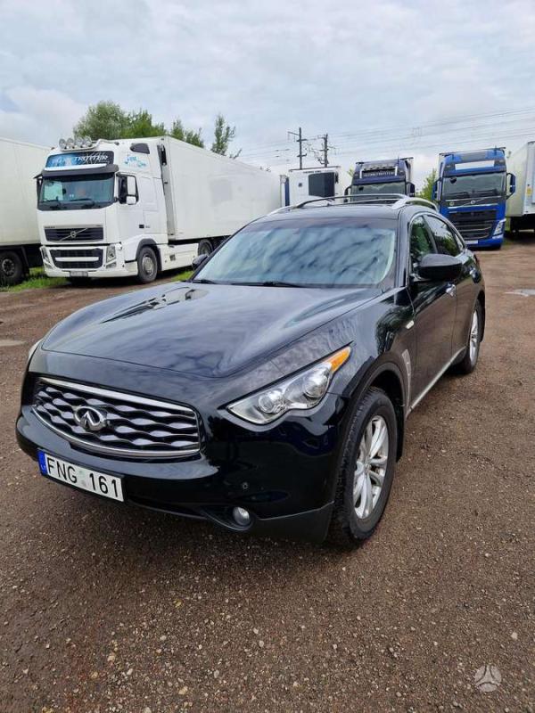 Melns Infiniti FX 35 2011 Viļņa, ar dzinēja tilpumu 3.50 L un nobraukumu 122 tūkst. km par 11900 €, foto 4 vietnē AUTOMOTO.COM.LV