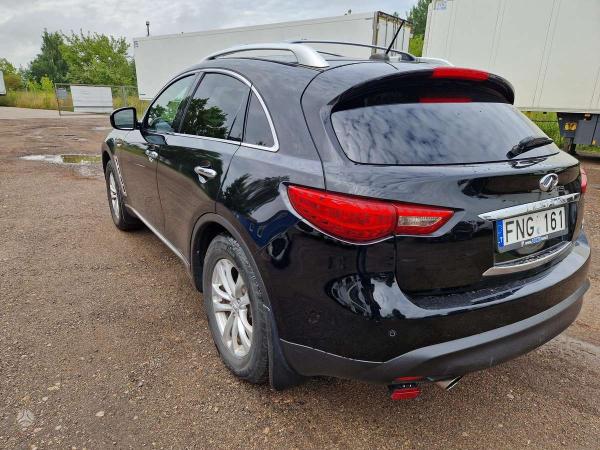 Melns Infiniti FX 35 2011 Viļņa, ar dzinēja tilpumu 3.50 L un nobraukumu 122 tūkst. km par 11900 €, foto 10 vietnē AUTOMOTO.COM.LV
