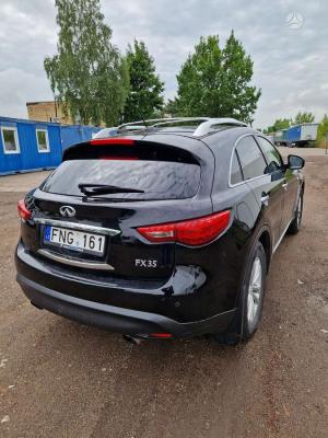 Melns Infiniti FX 35 2011 Viļņa, ar dzinēja tilpumu 3.50 L un nobraukumu 122 tūkst. km par 11900 €, foto 12 vietnē AUTOMOTO.COM.LV