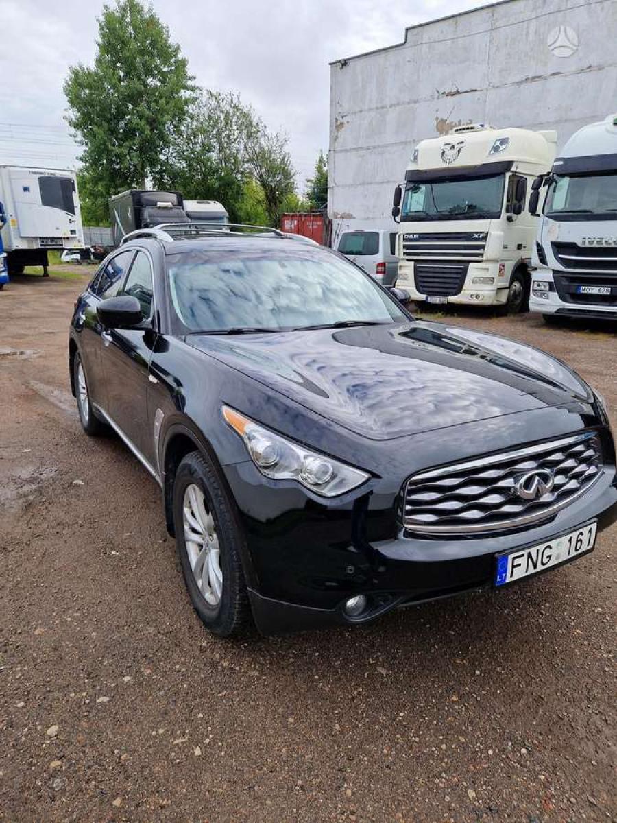 Melns Infiniti FX 35 2011 Viļņa, ar dzinēja tilpumu 3.50 L un nobraukumu 122 tūkst. km par 11900 €, foto 13 vietnē AUTOMOTO.COM.LV