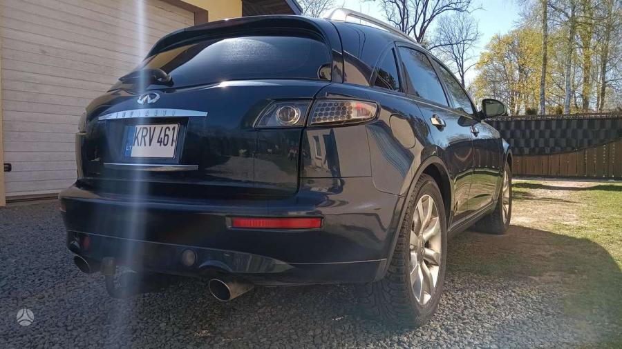 Blue Infiniti FX 35 2005 in Vilnius, with an engine capacity of 3.50 L and mileage of 346 thousand km for 3700 €, photo 11 on AUTOMOTO.COM.LV