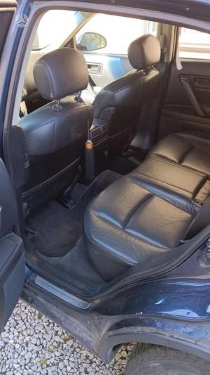 Blue Infiniti FX 35 2005 in Vilnius, with an engine capacity of 3.50 L and mileage of 346 thousand km for 3700 €, photo 18 on AUTOMOTO.COM.LV