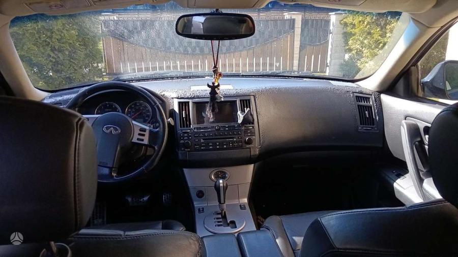 Blue Infiniti FX 35 2005 in Vilnius, with an engine capacity of 3.50 L and mileage of 346 thousand km for 3700 €, photo 21 on AUTOMOTO.COM.LV