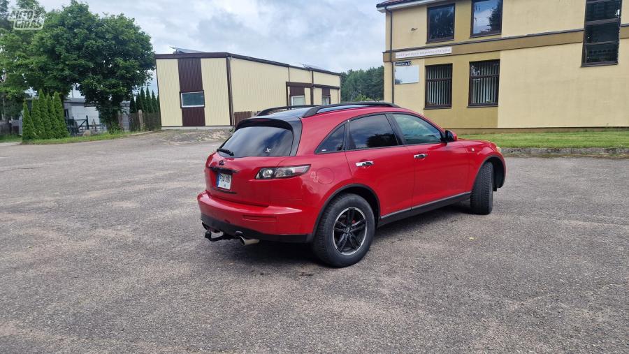 Infiniti FX 35 2002 in Silute, with an engine capacity of 3.50 L and mileage of 186 thousand km for 3300 €, photo 4 on AUTOMOTO.COM.LV