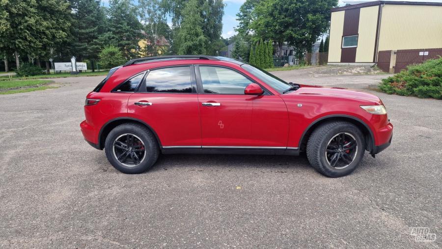 Infiniti FX 35 2002 in Silute, with an engine capacity of 3.50 L and mileage of 186 thousand km for 3300 €, photo 5 on AUTOMOTO.COM.LV