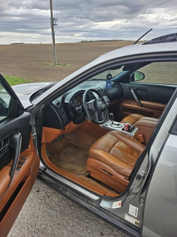 Infiniti FX 35 2005 in Kaunas, with an engine capacity of 3.50 L and mileage of 199 thousand km for 6000 €, photo 8 on AUTOMOTO.COM.LV