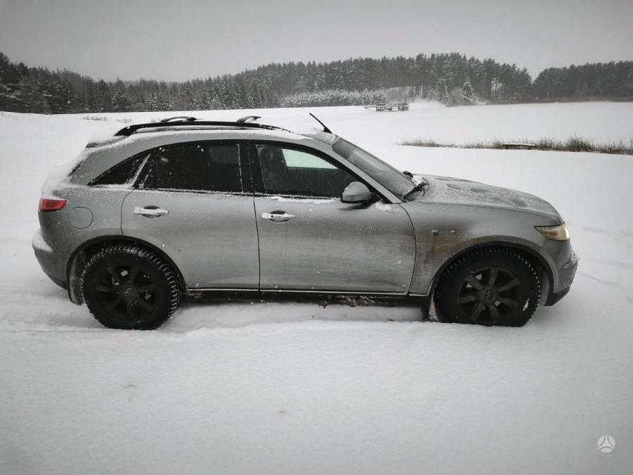 Pelēks Infiniti FX 35 2005 Ukmergė, ar dzinēja tilpumu 3.50 L un nobraukumu 320 tūkst. km par 2599 €, foto 5 vietnē AUTOMOTO.COM.LV