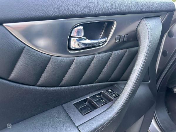 Pelēks Infiniti FX 35 2010 Viļņa, ar dzinēja tilpumu 3.50 L un nobraukumu 261 tūkst. km par 10800 €, foto 11 vietnē AUTOMOTO.COM.LV
