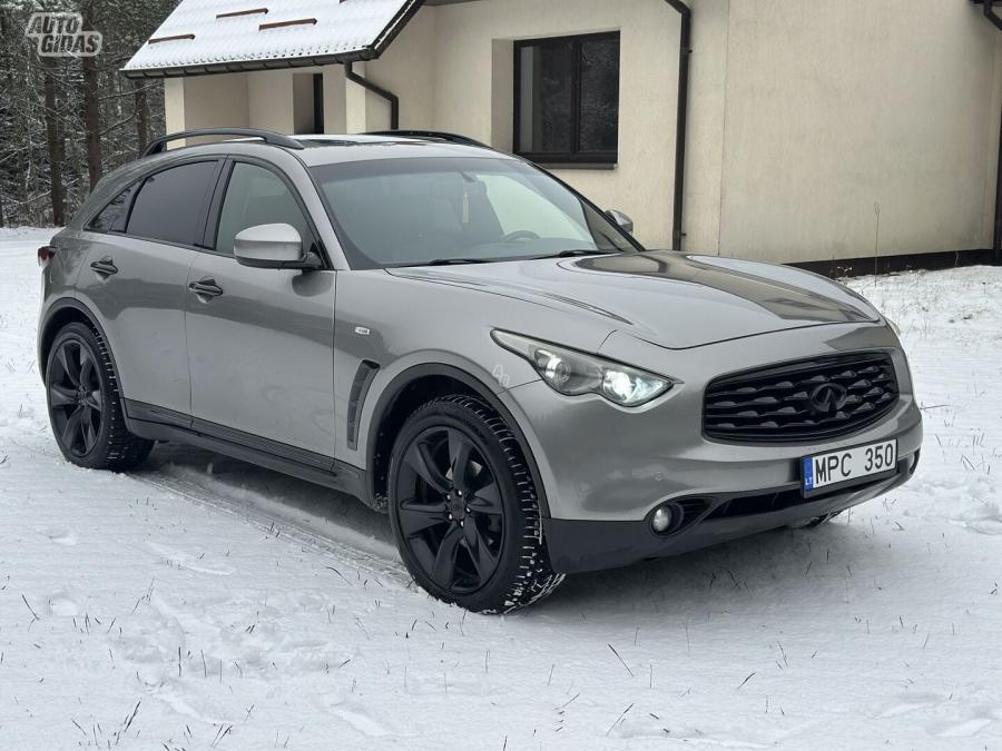 Pelēks Infiniti FX 35 2010 Viļņa, ar dzinēja tilpumu 3.50 L un nobraukumu 260 tūkst. km par 9900 €, foto 3 vietnē AUTOMOTO.COM.LV