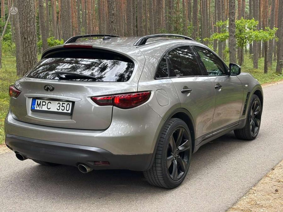 Pelēks Infiniti FX 35 2010 Viļņa, ar dzinēja tilpumu 3.50 L un nobraukumu 295 tūkst. km par 9500 €, foto 7 vietnē AUTOMOTO.COM.LV