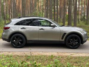 Pelēks Infiniti FX 35 2010 Viļņa, ar dzinēja tilpumu 3.50 L un nobraukumu 295 tūkst. km par 9500 €, foto 8 vietnē AUTOMOTO.COM.LV