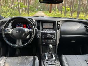 Pelēks Infiniti FX 35 2010 Viļņa, ar dzinēja tilpumu 3.50 L un nobraukumu 295 tūkst. km par 9500 €, foto 12 vietnē AUTOMOTO.COM.LV
