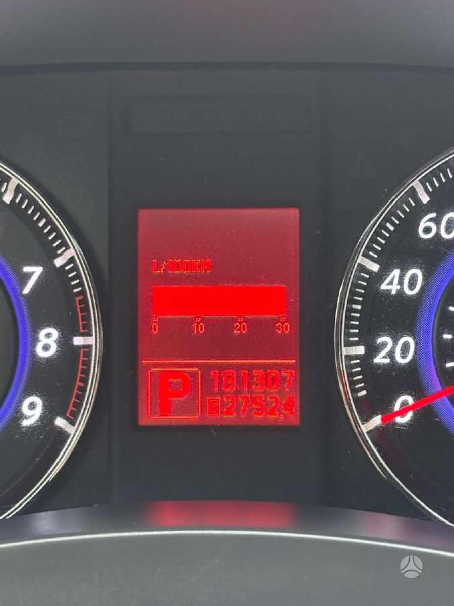Pelēks Infiniti FX 35 2010 Viļņa, ar dzinēja tilpumu 3.50 L un nobraukumu 295 tūkst. km par 9500 €, foto 14 vietnē AUTOMOTO.COM.LV