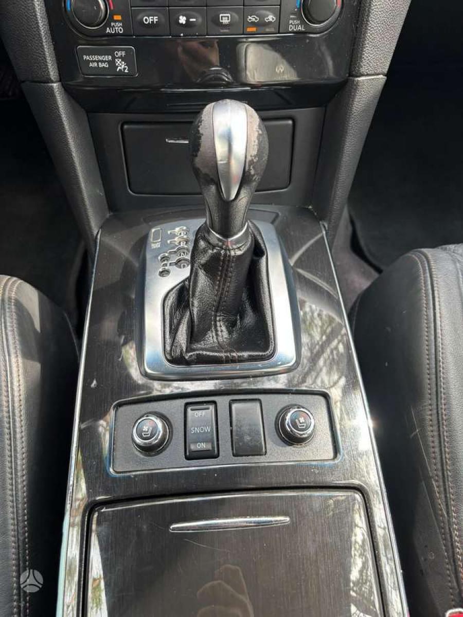 Pelēks Infiniti FX 35 2010 Viļņa, ar dzinēja tilpumu 3.50 L un nobraukumu 295 tūkst. km par 9500 €, foto 15 vietnē AUTOMOTO.COM.LV