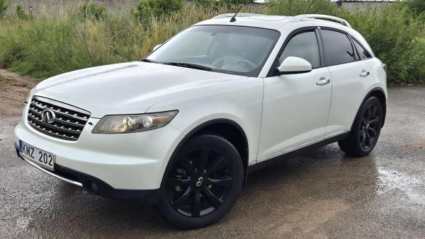 Balts Infiniti FX 35 2007 Kaišiadorys, ar dzinēja tilpumu 3.50 L un nobraukumu 128 tūkst. km par 6500 €, foto 1 vietnē AUTOMOTO.COM.LV