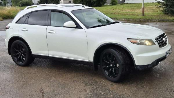Balts Infiniti FX 35 2007 Kaišiadorys, ar dzinēja tilpumu 3.50 L un nobraukumu 128 tūkst. km par 6500 €, foto 5 vietnē AUTOMOTO.COM.LV