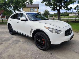 White Infiniti FX 35 2009 in Kelme, with an engine capacity of 3.50 L and mileage of 71 thousand km for 7500 €, photo  on AUTOMOTO.COM.LV