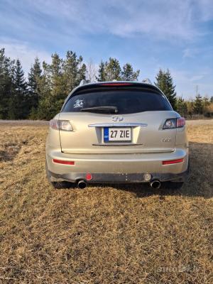 Smilšu krāsa Infiniti FX 2007 Tallina, ar dzinēja tilpumu 3.50 L un nobraukumu 142 tūkst. km par 5900 €, foto 4 vietnē AUTOMOTO.COM.LV