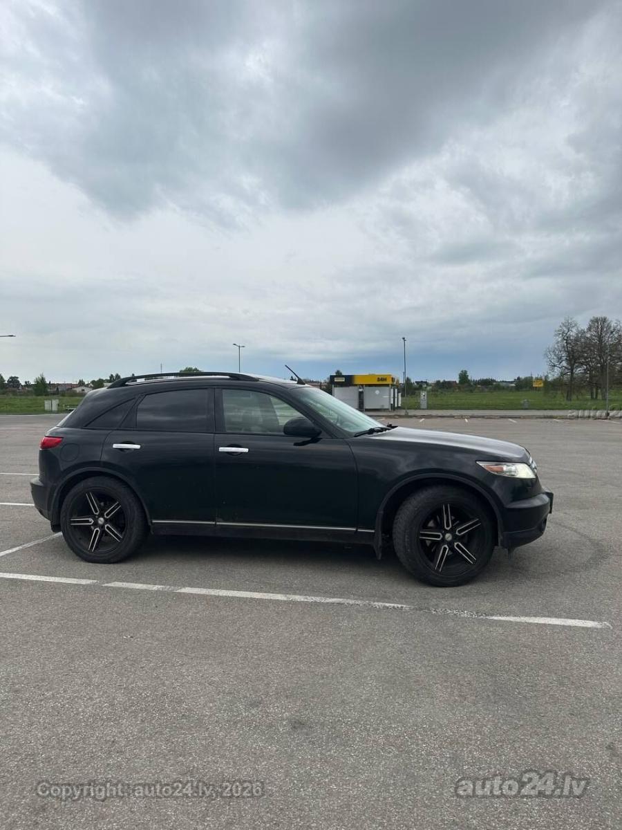 Melns Infiniti FX 2004 Mardu, ar dzinēja tilpumu 3.50 L un nobraukumu 356 tūkst. km par 3490 €, foto 6 vietnē AUTOMOTO.COM.LV