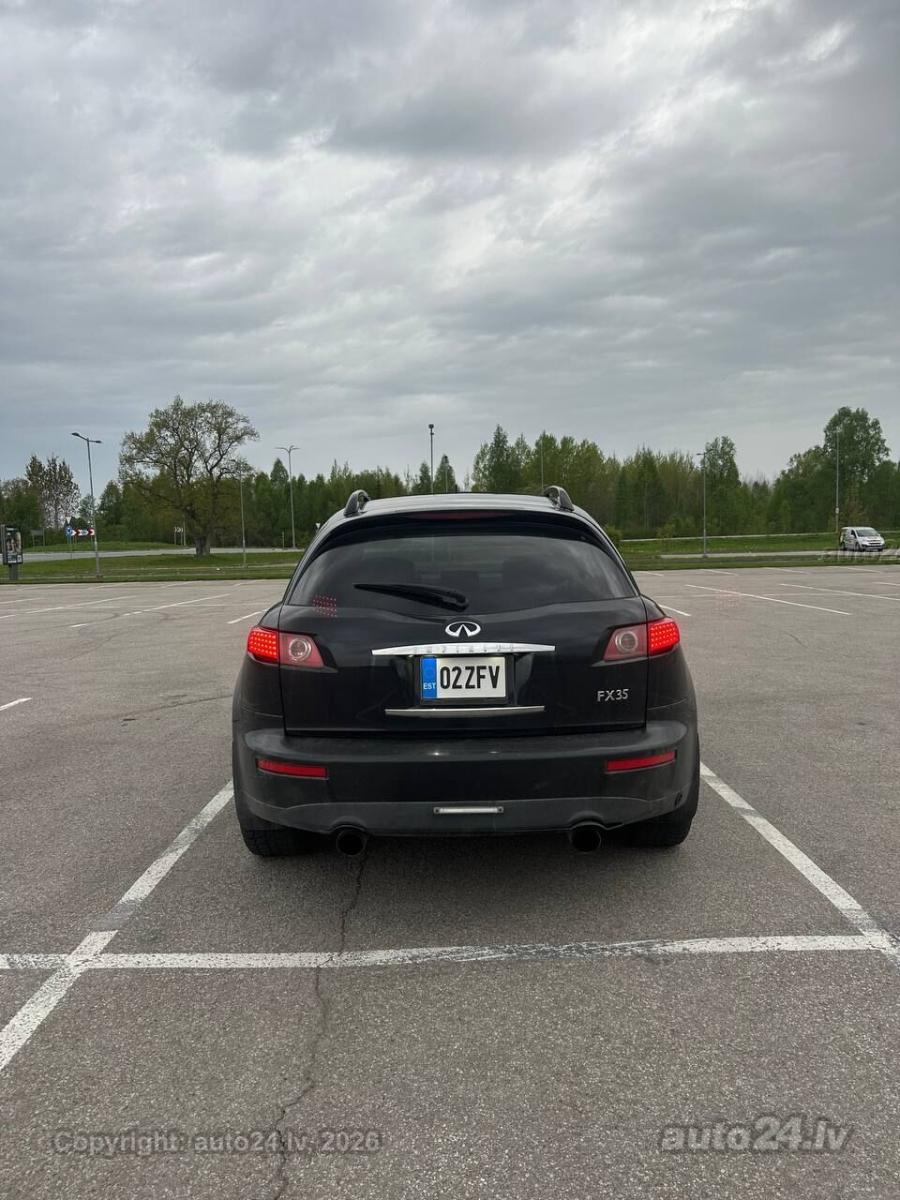 Melns Infiniti FX 2004 Mardu, ar dzinēja tilpumu 3.50 L un nobraukumu 356 tūkst. km par 3490 €, foto 7 vietnē AUTOMOTO.COM.LV