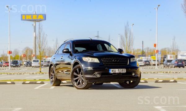 Black Infiniti FX 2005 in Riga, with an engine capacity of 3.50 L and mileage of 240 thousand km for 2990 €, photo 2 on AUTOMOTO.COM.LV
