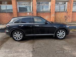 Black Infiniti FX 2006 in Tallinn, with an engine capacity of 4.50 L and mileage of 145 thousand km for 2500 €, photo 6 on AUTOMOTO.COM.LV