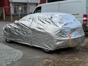 Black Infiniti FX 2006 in Tallinn, with an engine capacity of 4.50 L and mileage of 145 thousand km for 2500 €, photo 13 on AUTOMOTO.COM.LV