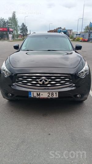 Black Infiniti FX 2009 in Daugavpils, with an engine capacity of 3.50 L and mileage of 136 thousand km for 8500 €, photo  on AUTOMOTO.COM.LV