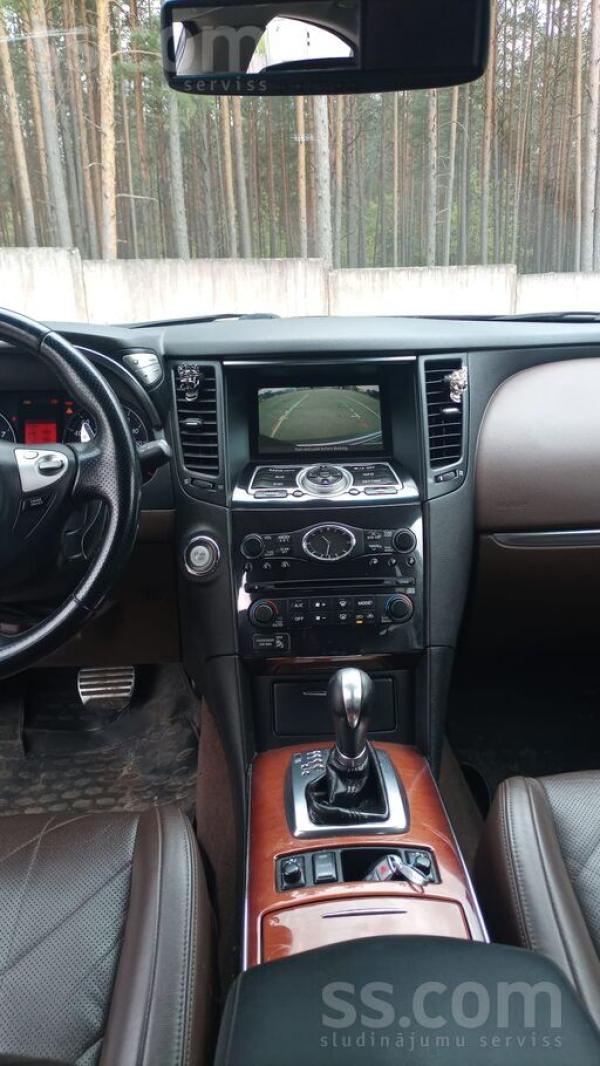 Melns Infiniti FX 2009 Daugavpils, ar dzinēja tilpumu 3.50 L un nobraukumu 136 tūkst. km par 8500 €, foto 2 vietnē AUTOMOTO.COM.LV