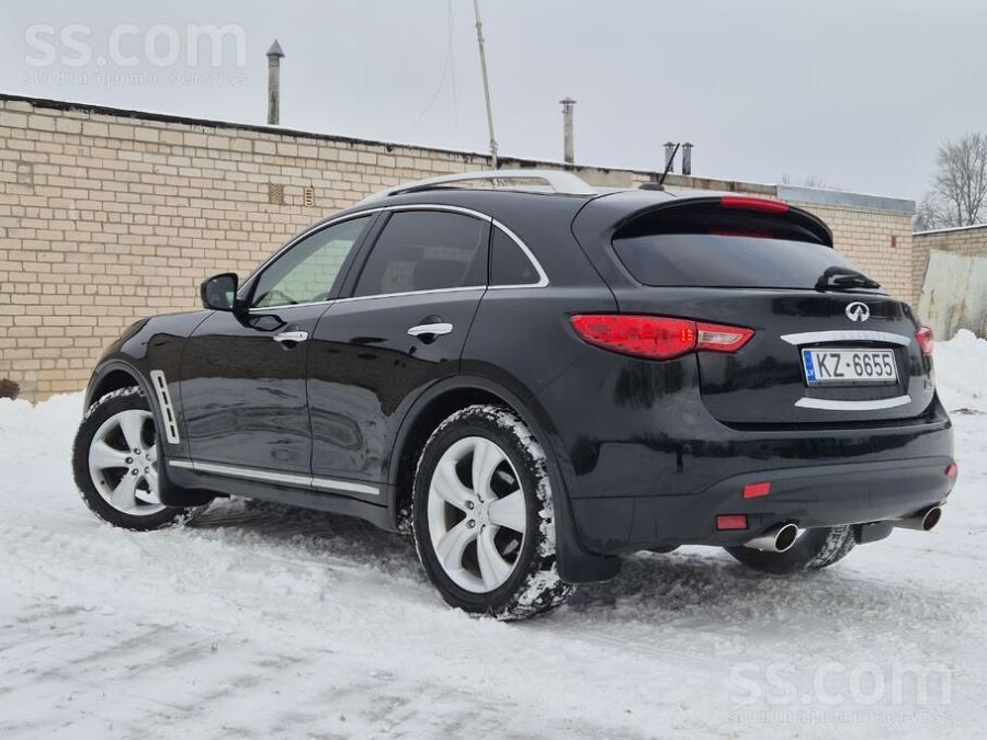 Melns Infiniti FX 2009 Rīga, ar dzinēja tilpumu 3.50 L un nobraukumu 136 tūkst. km par 10950 €, foto 4 vietnē AUTOMOTO.COM.LV