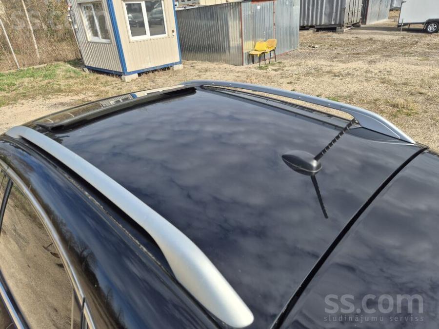 Black Infiniti FX 2009 in Riga, with an engine capacity of 3.50 L and mileage of 138 thousand km for 8500 €, photo 20 on AUTOMOTO.COM.LV