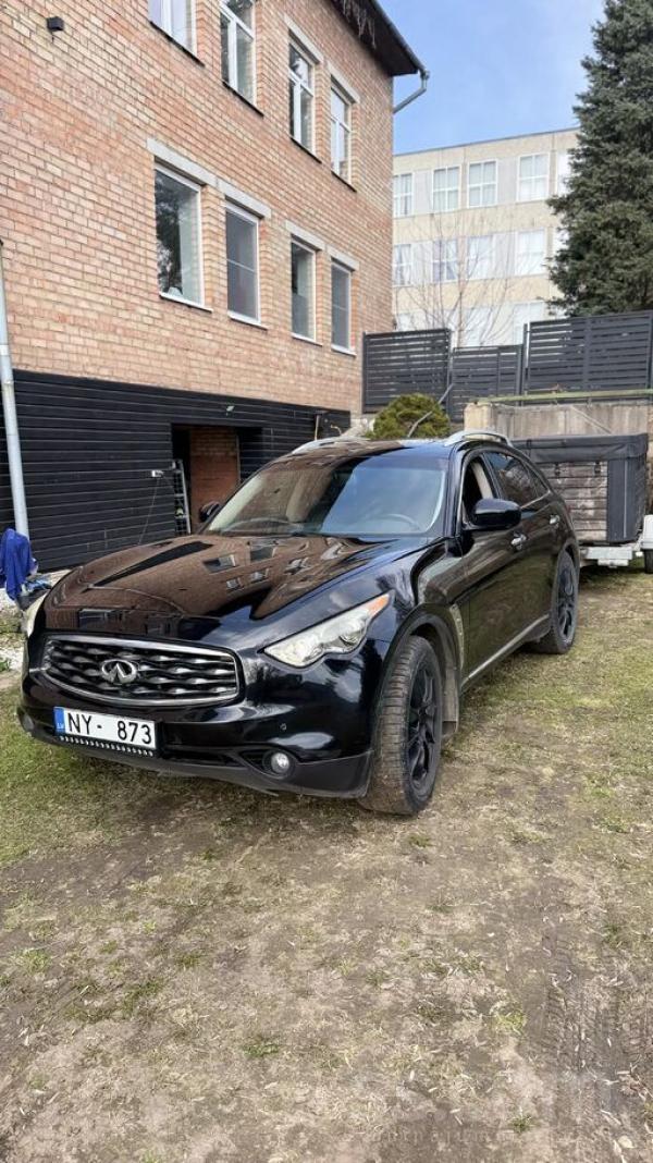 Melns Infiniti FX 2009 Krāslava, ar dzinēja tilpumu 5.00 L un nobraukumu 170 tūkst. km par 9900 €, foto 1 vietnē AUTOMOTO.COM.LV