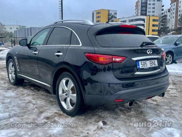 Melns Infiniti FX 2011 Tallina, ar dzinēja tilpumu 3.00 L un nobraukumu 176 tūkst. km par 9999 €, foto 6 vietnē AUTOMOTO.COM.LV