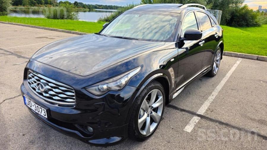 Melns Infiniti FX 2011 Rīga, ar dzinēja tilpumu 5.00 L un nobraukumu 295 tūkst. km par 11700 €, foto 3 vietnē AUTOMOTO.COM.LV