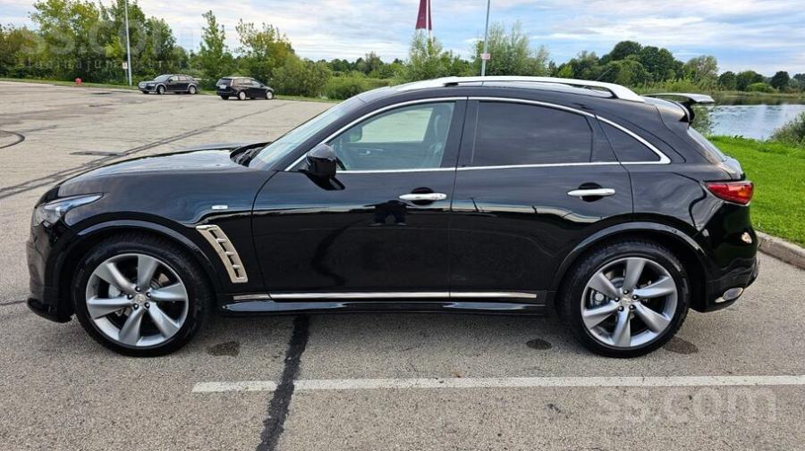 Melns Infiniti FX 2011 Rīga, ar dzinēja tilpumu 5.00 L un nobraukumu 295 tūkst. km par 11700 €, foto 6 vietnē AUTOMOTO.COM.LV