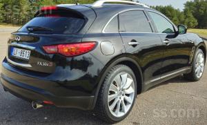 Melns Infiniti FX 2012 Ventspils, ar dzinēja tilpumu 3.00 L un nobraukumu 327 tūkst. km par 11750 €, foto 4 vietnē AUTOMOTO.COM.LV