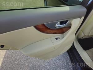 Melns Infiniti FX 2012 Ventspils, ar dzinēja tilpumu 3.00 L un nobraukumu 327 tūkst. km par 11750 €, foto 9 vietnē AUTOMOTO.COM.LV
