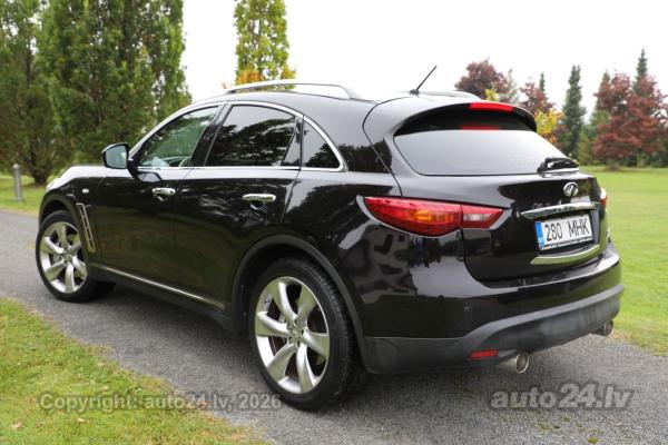 Infiniti FX 2012 Tallina vietnē Melns Infiniti FX 2012 Tallina, ar dzinēja tilpumu 3.70 L un nobraukumu 353 tūkst. km par 11999 €, foto 5 vietnē AUTOMOTO.COM.LV