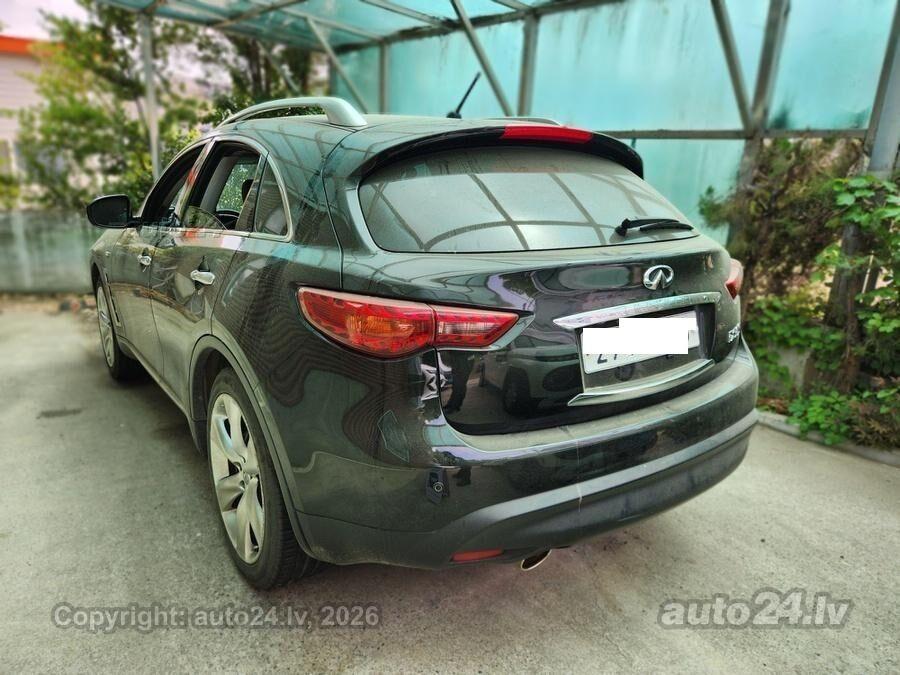 Melns Infiniti FX 2009 Tallina, ar dzinēja tilpumu 5.00 L un nobraukumu 110 tūkst. km par 13800 €, foto 7 vietnē AUTOMOTO.COM.LV