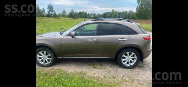 Brūns Infiniti FX 2003 Rīga, ar dzinēja tilpumu 3.50 L un nobraukumu 203 tūkst. km par 1750 €, foto 1 vietnē AUTOMOTO.COM.LV